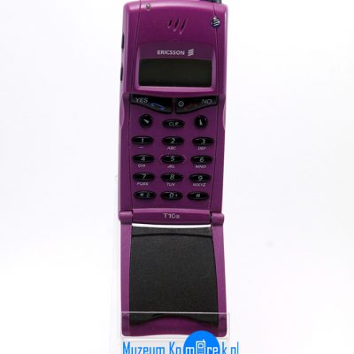 Ericsson T10s + klawiatura do pisania SMS – Muzeumkomórek.pl Muzeum ...